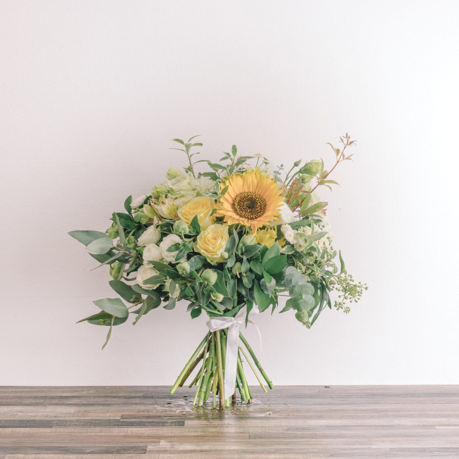 Blooms & Bouquets Archives - Sentiments Flowers